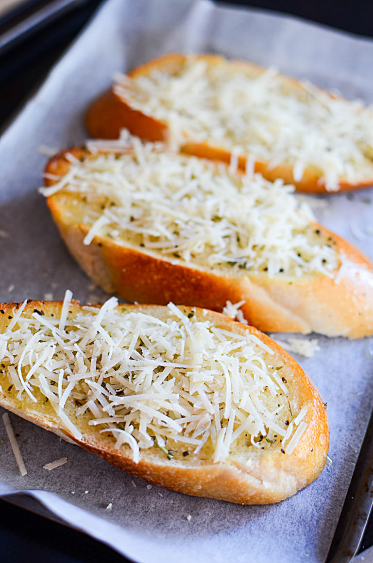 The BEST Garlic Parmesan Bread! - My Incredible Recipes