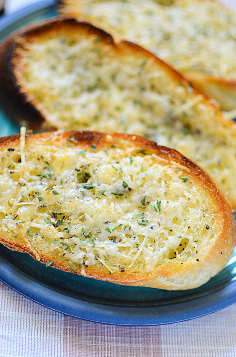 The BEST Garlic Parmesan Bread! - My Incredible Recipes