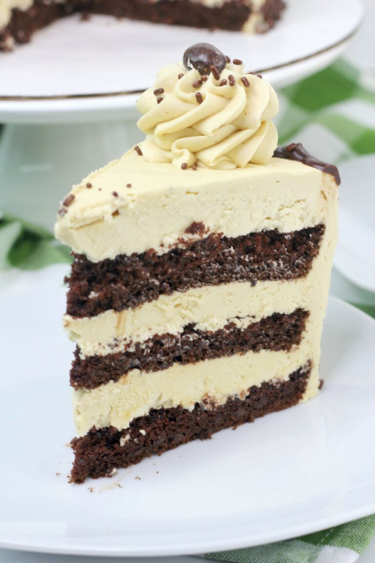 Kahlua Chocolate Cake with Kahlua Buttercream Frosting - My Incredible ...