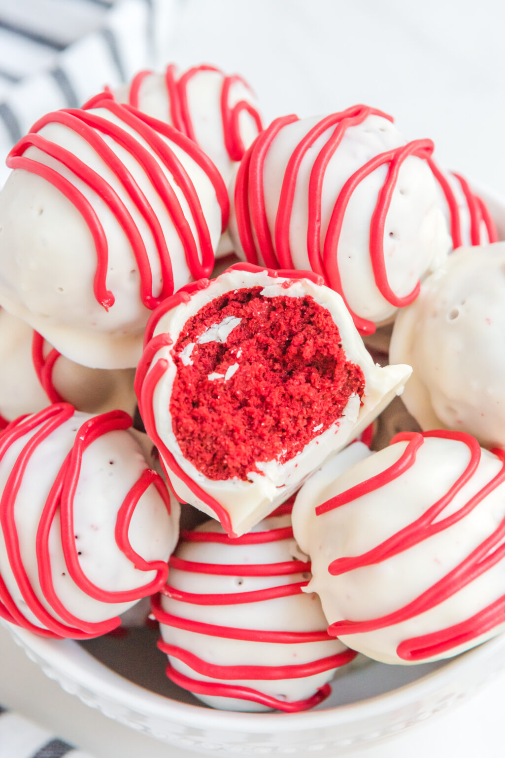 Red Velvet Cake Balls - My Incredible Recipes
