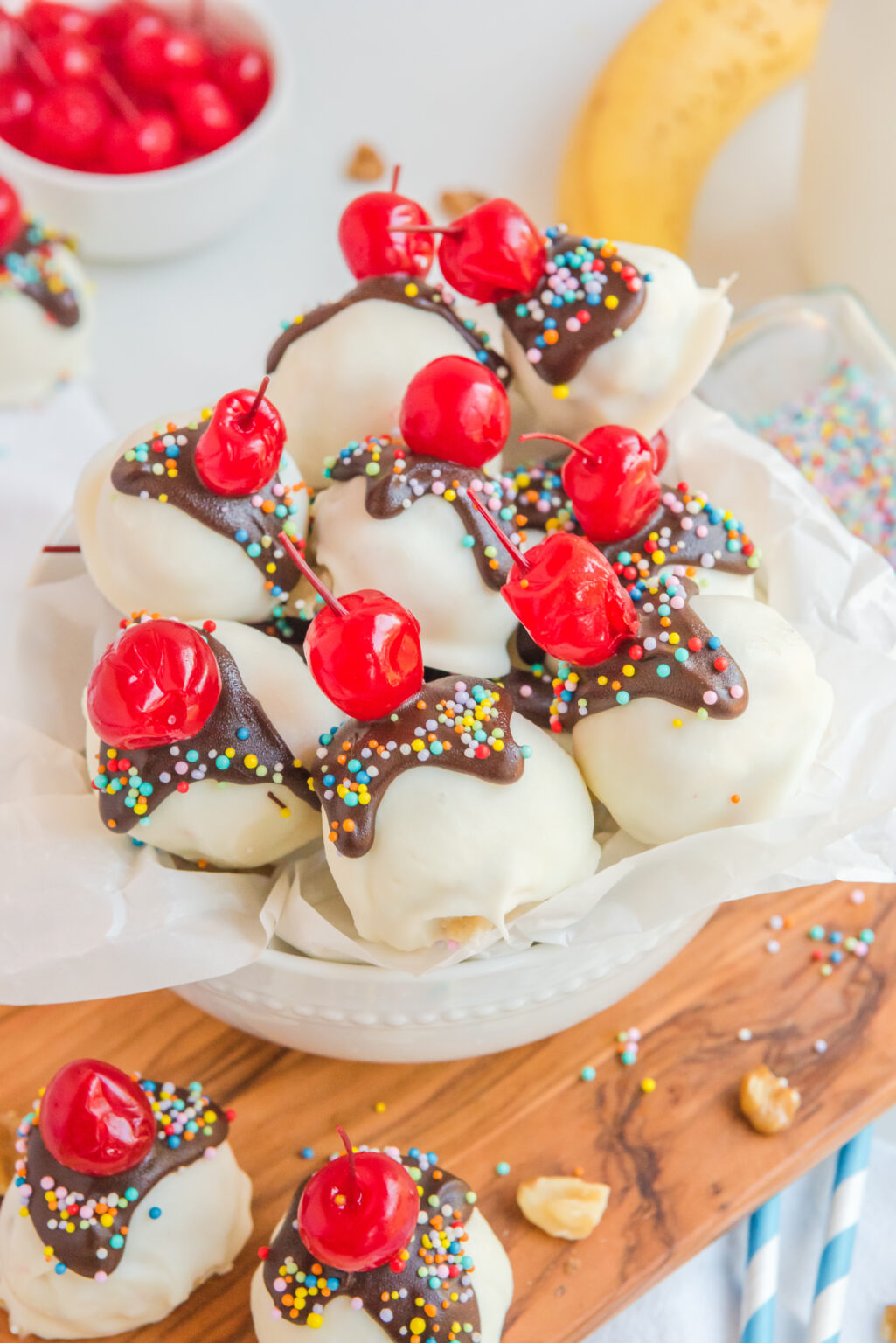 Banana Split Truffles - My Incredible Recipes