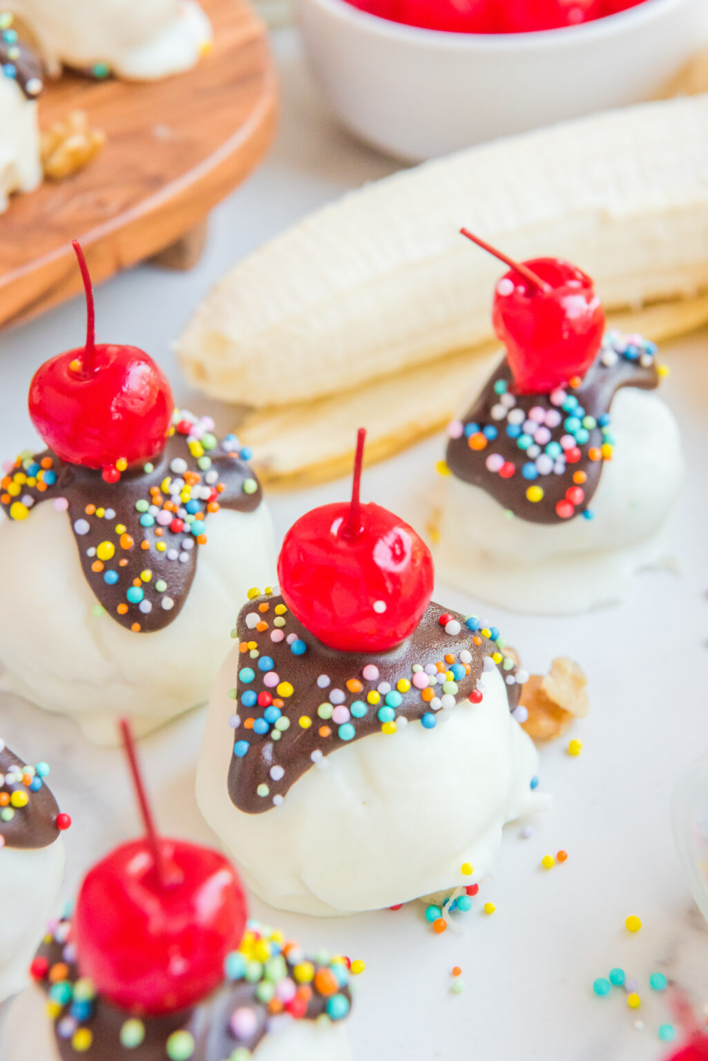 Banana Split Truffles - My Incredible Recipes