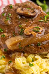 Slow Cooker Round Steak and Gravy - My Incredible Recipes