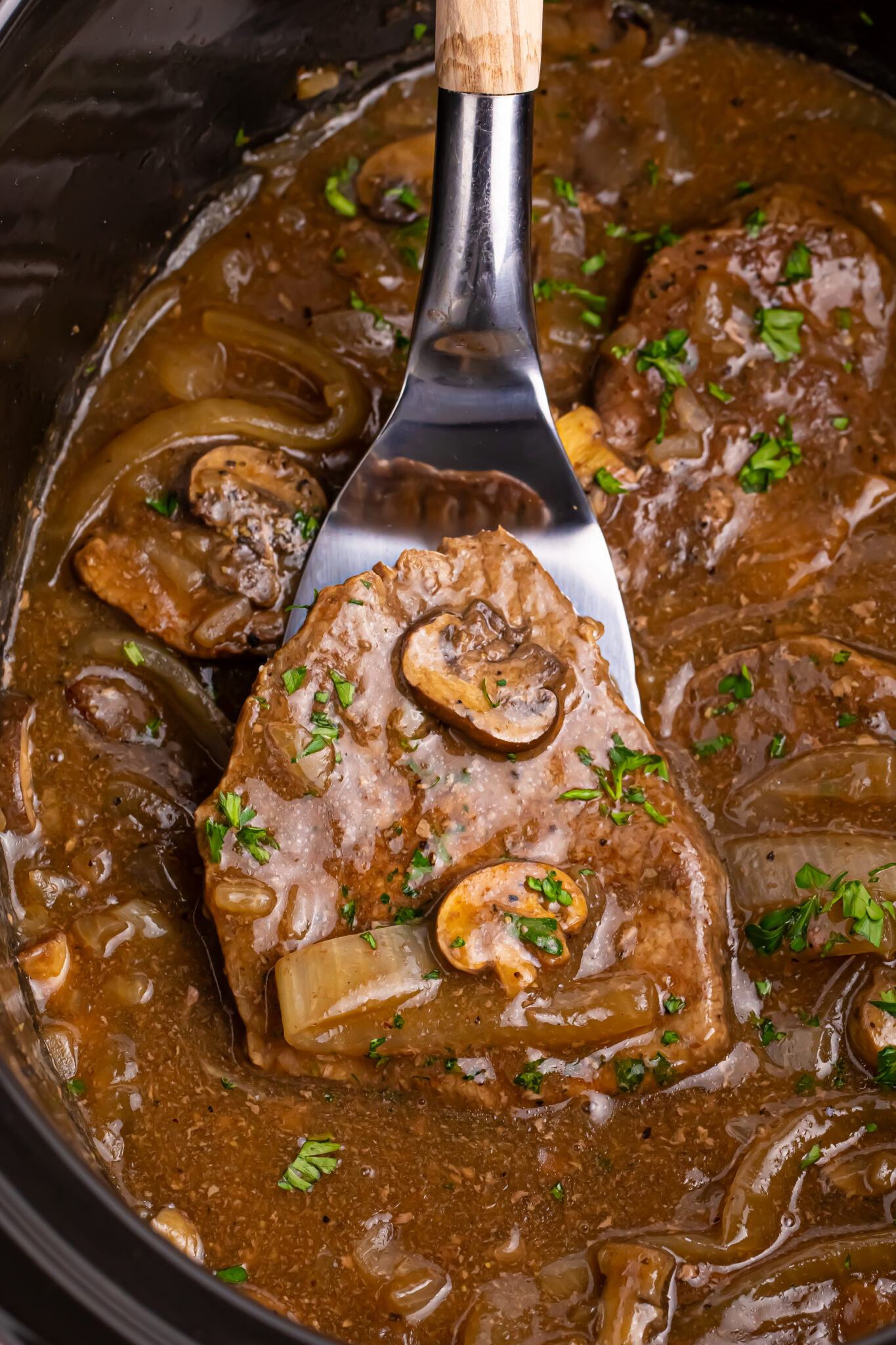 Slow Cooker Round Steak and Gravy - My Incredible Recipes