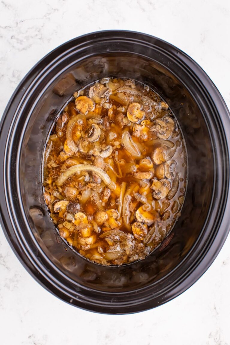 Slow Cooker Round Steak and Gravy - My Incredible Recipes