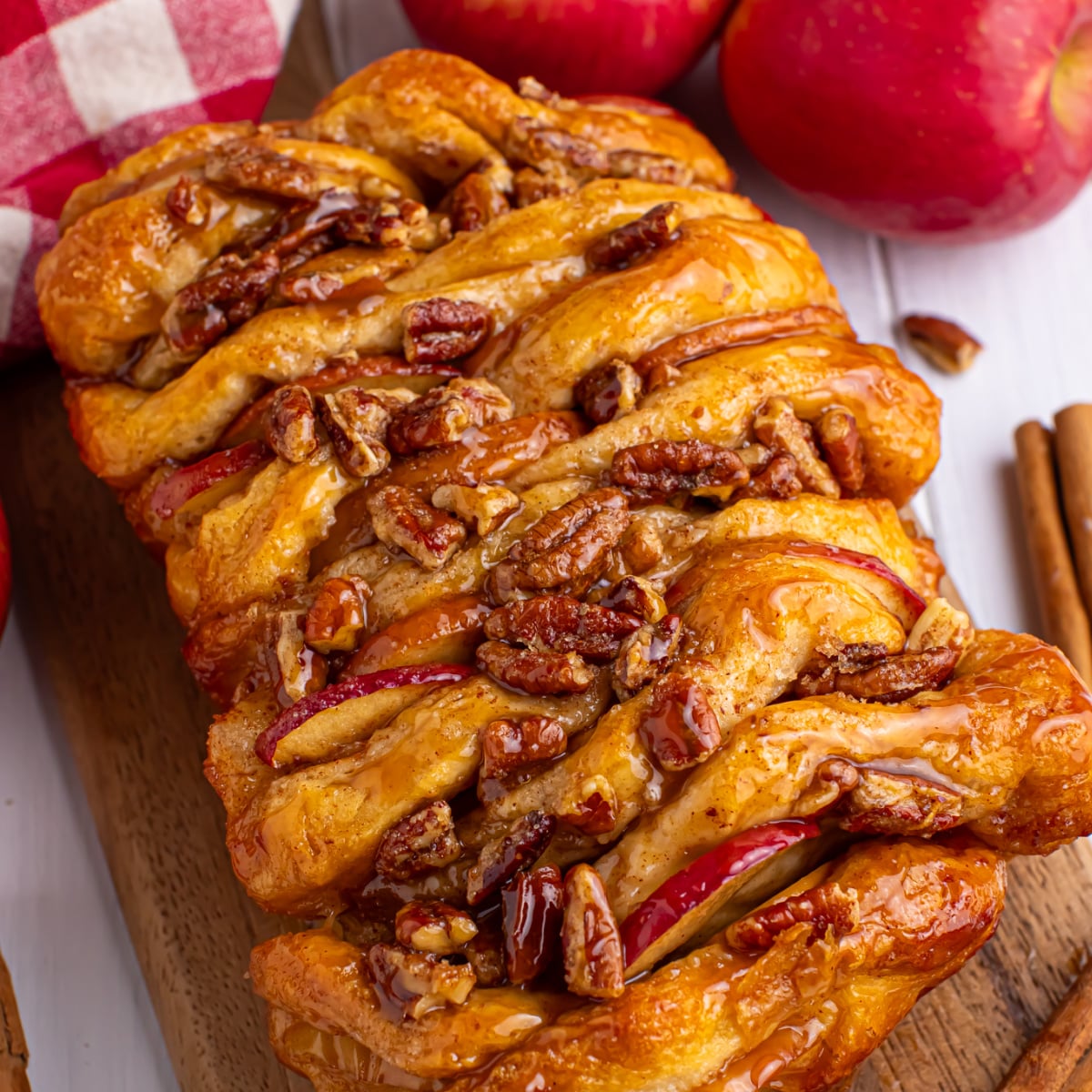Apple Pie Pull Apart Bread - My Incredible Recipes